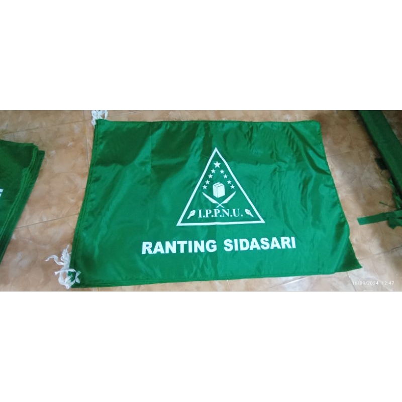 Jual bendera IPPNU versi sablon 1warna putih ukuran 90x60 bisa rikues ...