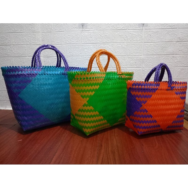 Jual Tas Anyaman Plastik Model Kaca/Tas Berkat Hajatan Souvenir ...