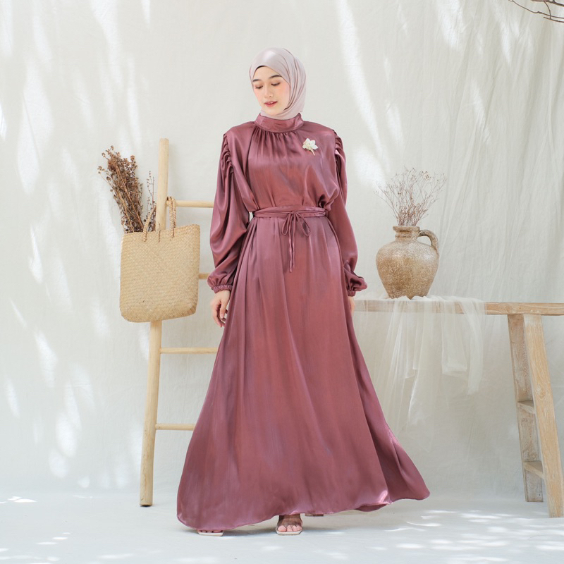 Jual CLARA DRESS TERBARU BAHAN CRADENZA SHIMMER SILK PREMIUM|DRESS ...