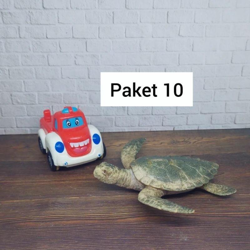 Jual Mainan seken figure mcd happy meal set 2pcs 10k, shandy spongebob ...