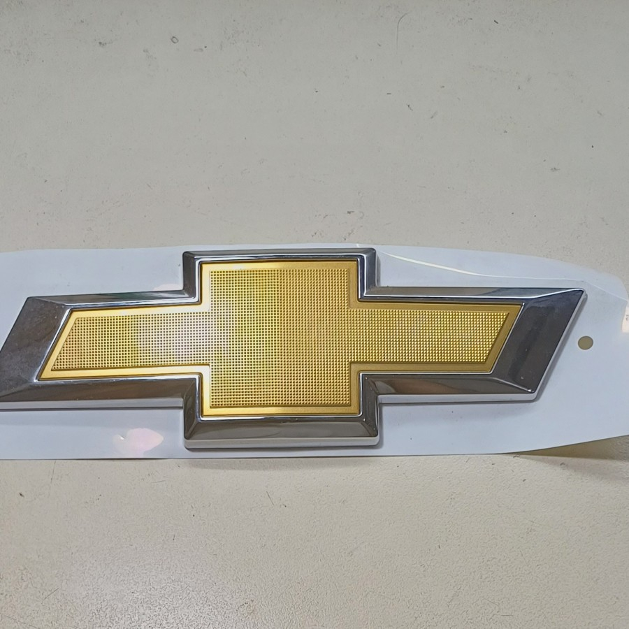 Jual logo emblem chevrolet spin original baru | Shopee Indonesia