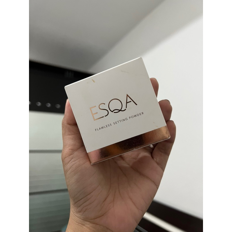 Jual ESQA FLAWLESS SETTING POWDER-TRANSLUCENT (preloved) | Shopee Indonesia