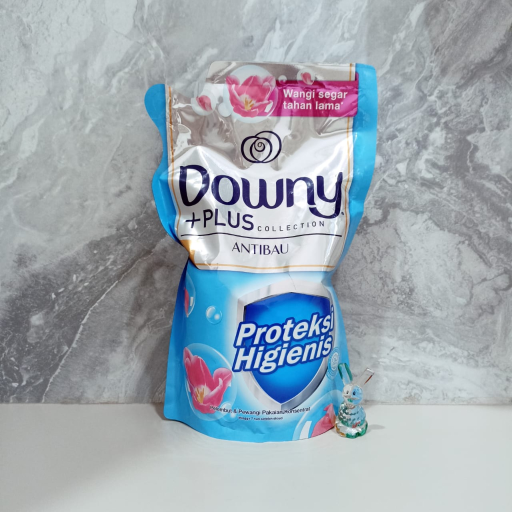 Jual Downy +Plus Collection Anti Bau Pelembut & Pewangi Pakaian 650ml ...