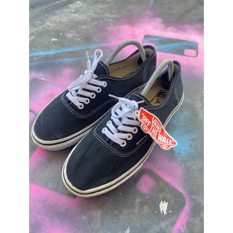 Jual vans authentic bw | Shopee Indonesia