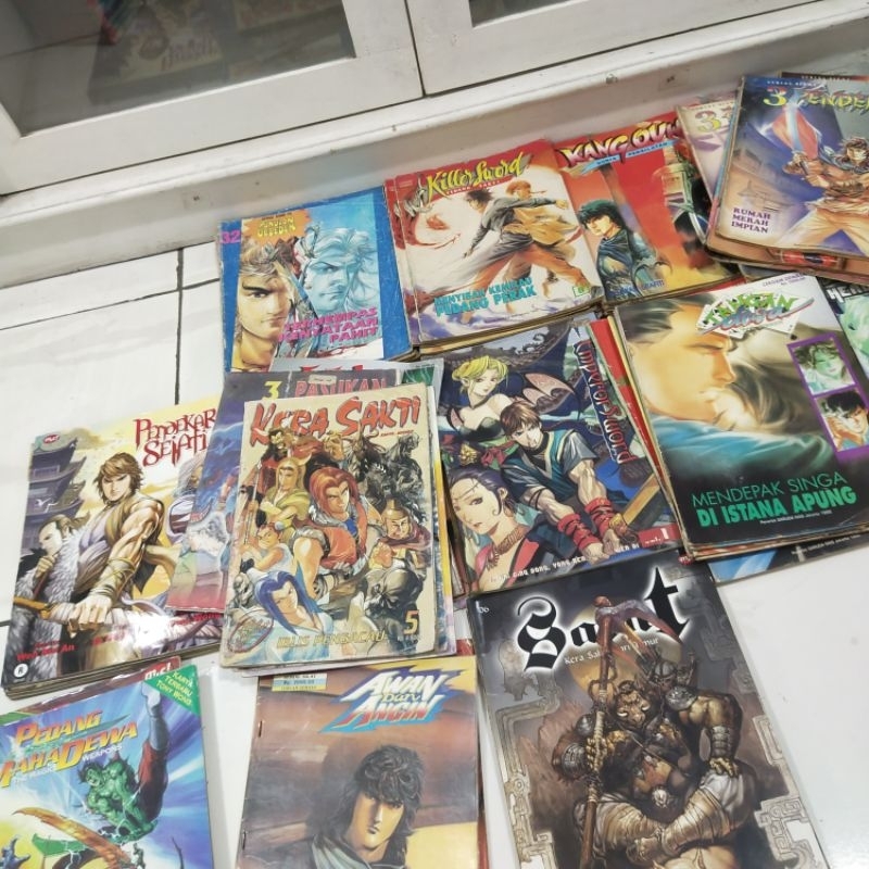 Jual Buku Obral Super Murah - Komik Serial Kung Fu Silat Tony Wong Lebar Random | Shopee Indonesia