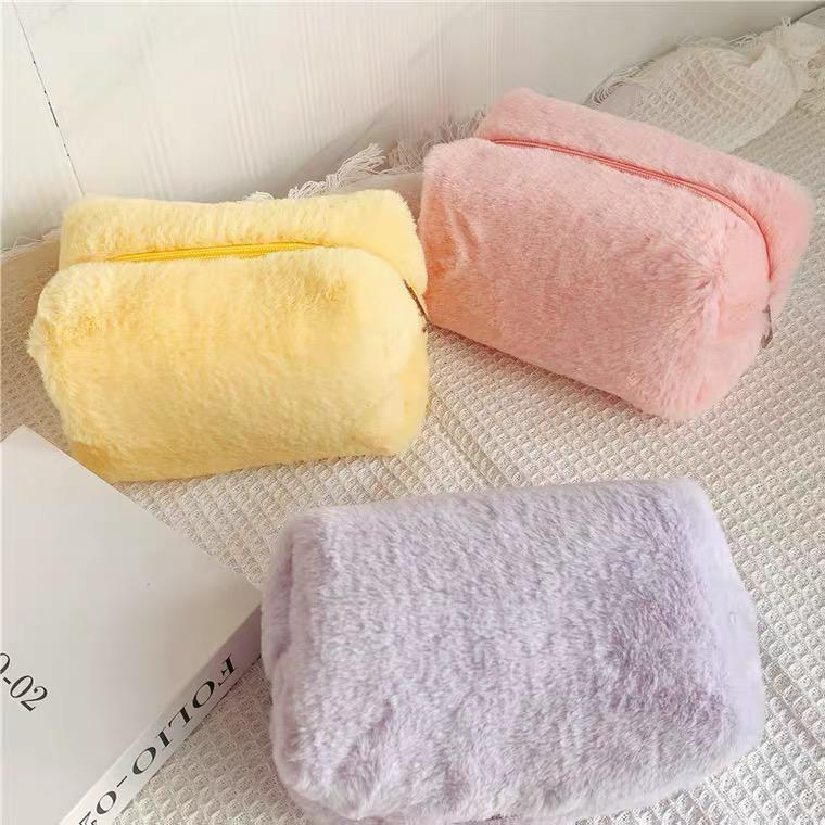 Jual Pouch bulu empuk fluffy lucu warna pastel tas makeup kosmetik ...