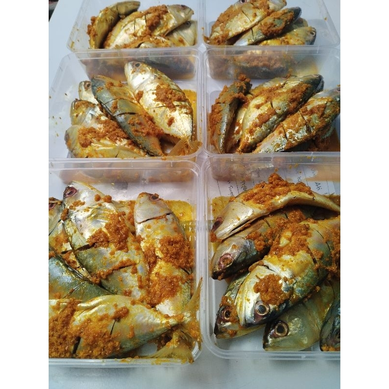 Jual ikan kembung bumbu kuning / ikan kembung marinasi / ikan kembung ...