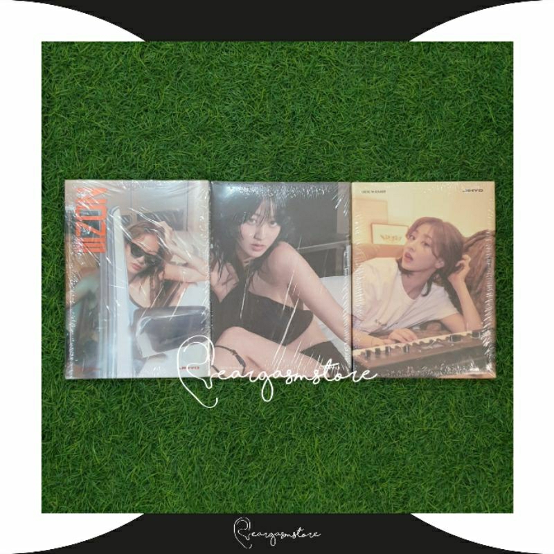 Jual JIHYO (TWICE) - 1ST MINI ALBUM [ZONE] (YES24) | Shopee Indonesia