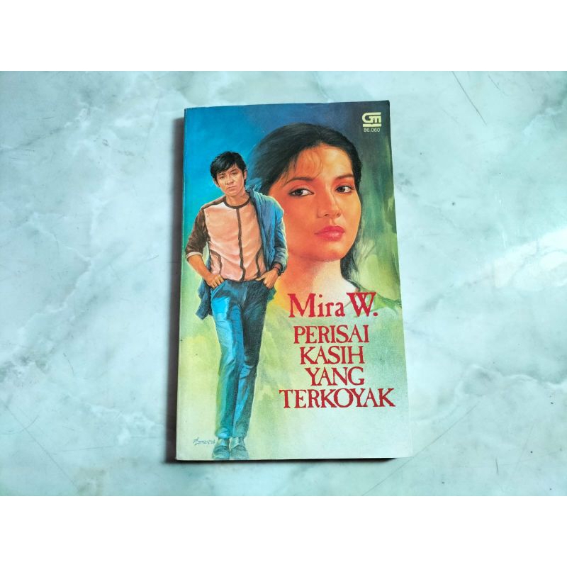 Jual Novel Perisai Kasih yang Terkoyak, karya Mira W | Shopee Indonesia