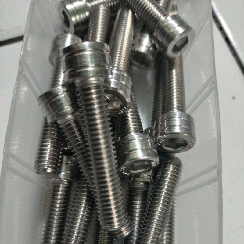 Jual Baut stainless custom bubut L m8x40(drat 12) | Shopee Indonesia