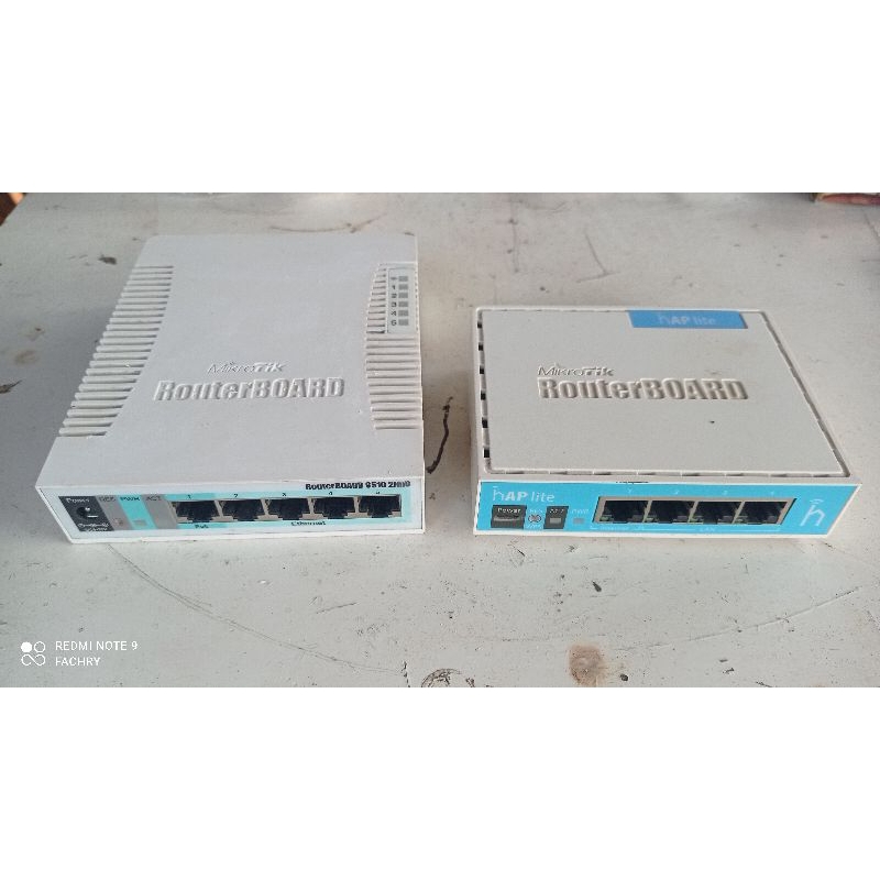 Jual Mikrotik RouterBoard RB951G-2HnD & RB941-2nD Hap Lite (second ...