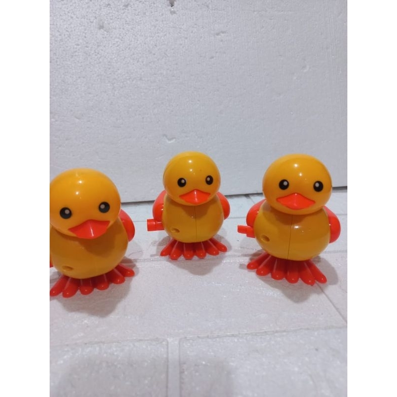 Jual Mainan anak bebek lucu lompat putar manual tanpa batrai/Mainan ...