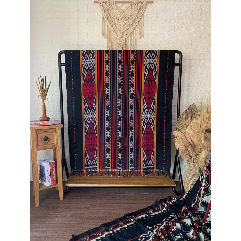 Jual KAIN TENUN BLANKET ORIGINAL DITENUN MENGGUNAKAN ALAT TENUN BUKAN ...
