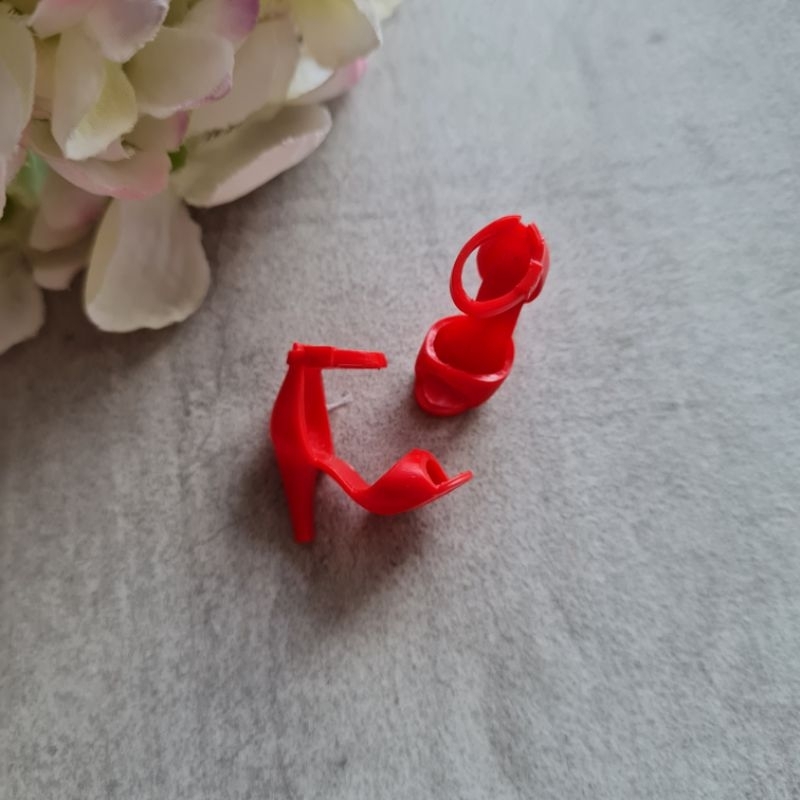 Jual Sepatu Barbie Collector Red Heels | Shopee Indonesia