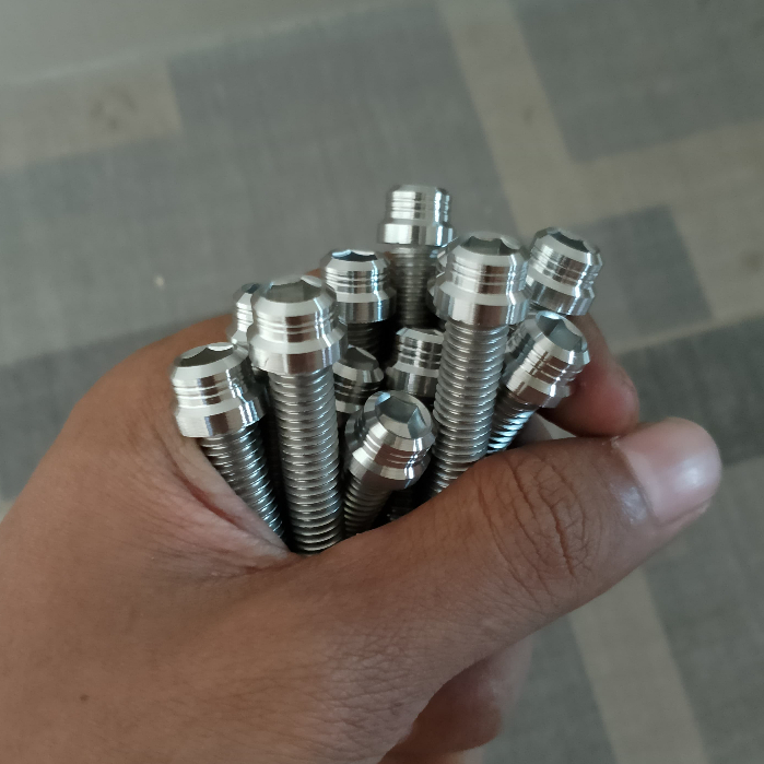 Jual BAUT L HANDMADE STAINLESS M10/BAUT 14 DRAT HALUS 1.25 2CM-8CM custom 1A | Shopee Indonesia