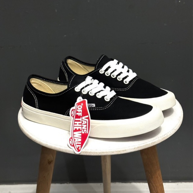 Jual Sepatu Sneakers Authentic OG Black White Premium Made In China ...