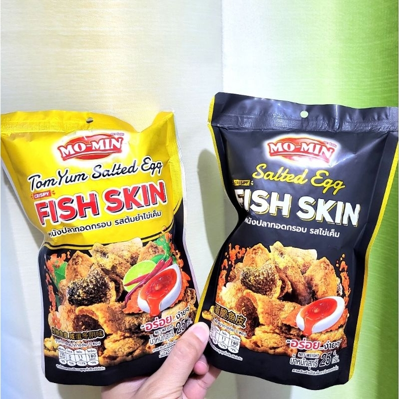Jual Mo-Min Crispy Fish Skin Salted Cemilan Snack Thailand Asli Kerupuk ...