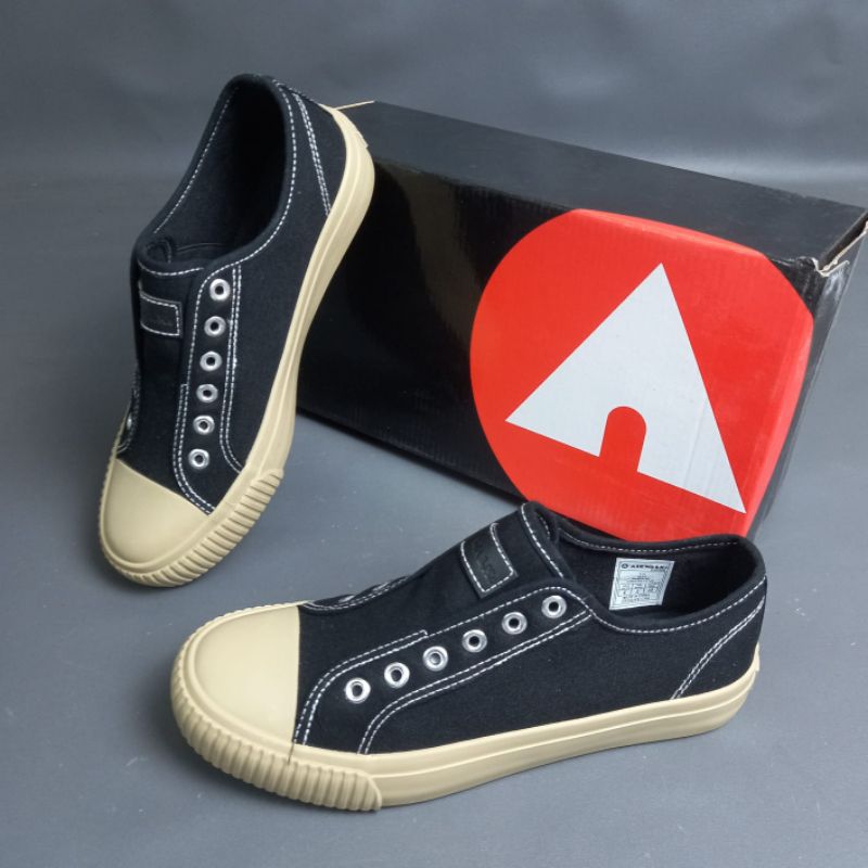 Jual Sepatu Airwalk Ramia (Cowok) / Sneakers Airwalk / Sepatu Casual ...