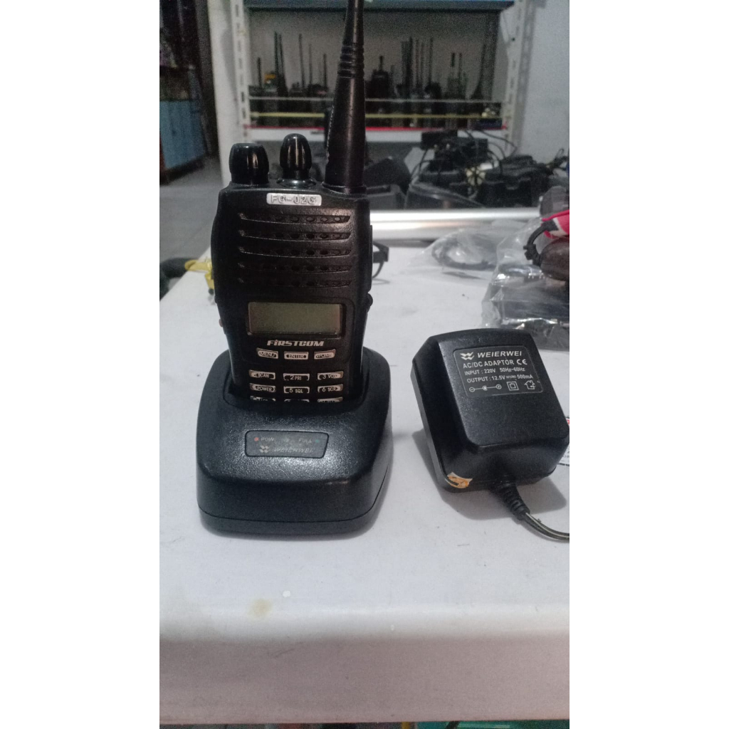 Jual Ht Firstcom FC-02G Ht bagus Mirip Vev3288 Frekuensi VHF 136Mhz sd ...