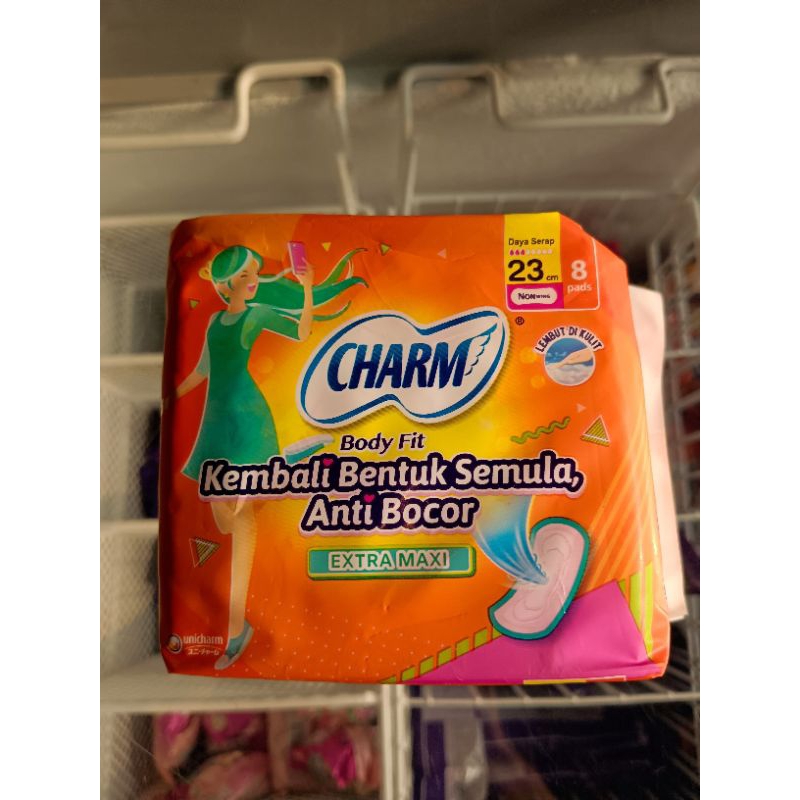 Jual Pembalut Charm Body Fit Extra Maxi 23 cm | Shopee Indonesia