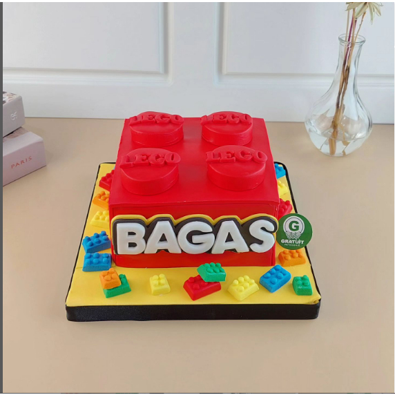 Jual CAKE KOTAK TEMA LEGO UK 15X15CM / KUE ULANG TAHUN | Shopee Indonesia