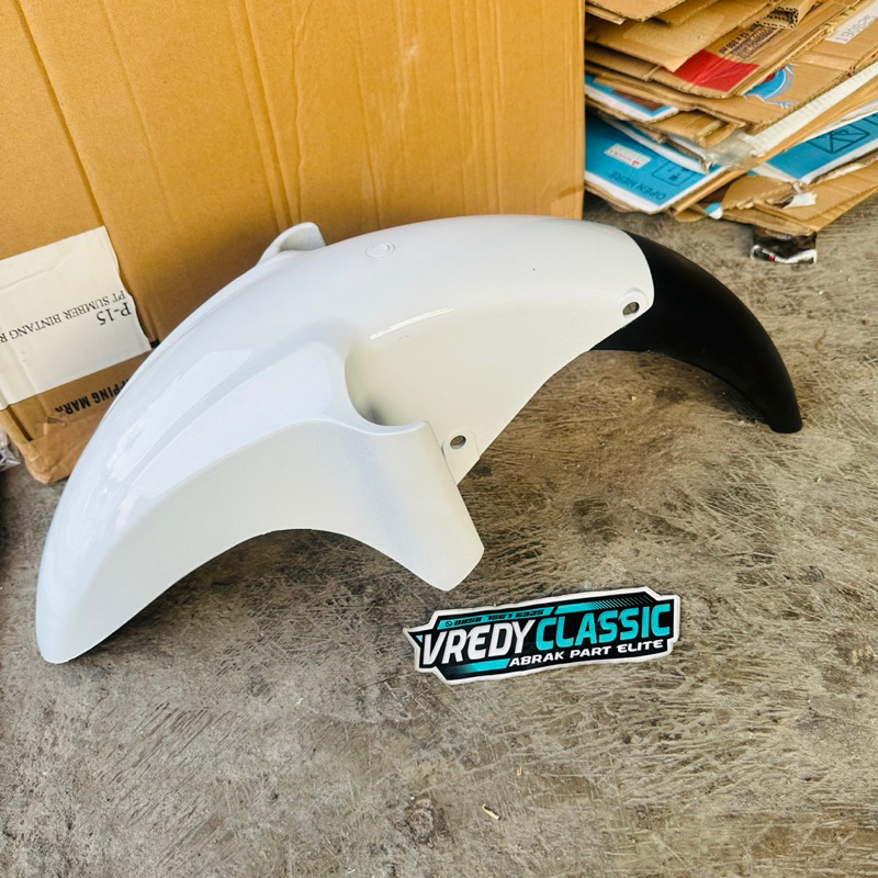 Jual slebor LEO spakbor LEO cat PUTIH abs tebal free bubelwrap packink ...