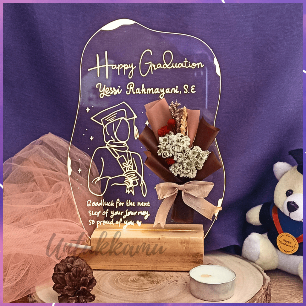 Jual AKRILIK Custom Foto Lettering / Lampu Tidur Custom / Graduation ...