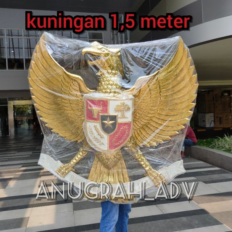 Jual garuda pancasila kuningan ukuran 1,5meter | Shopee Indonesia