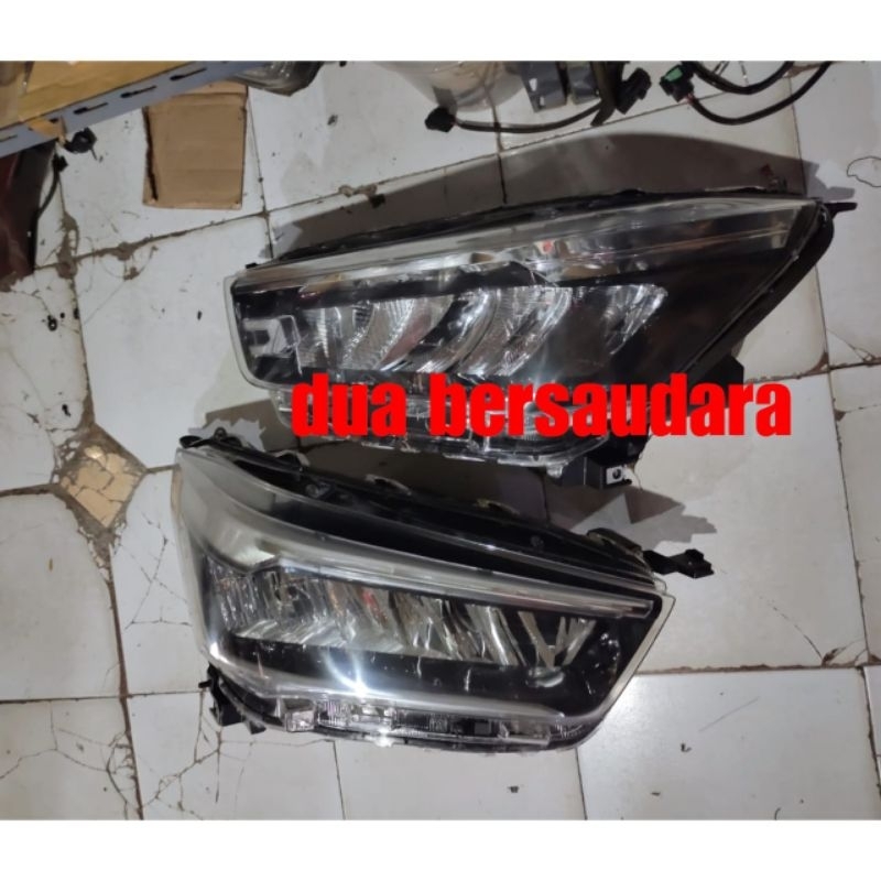Jual headlamp lampu depan toyota raize kanan kiri original | Shopee ...