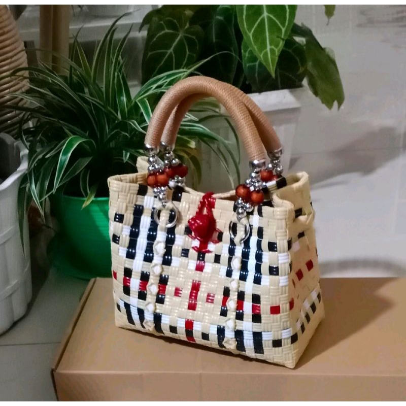 Jual Tas jali sultan mutiara motif BLUEBERRY/Tas anyaman/Tas kondangan ...