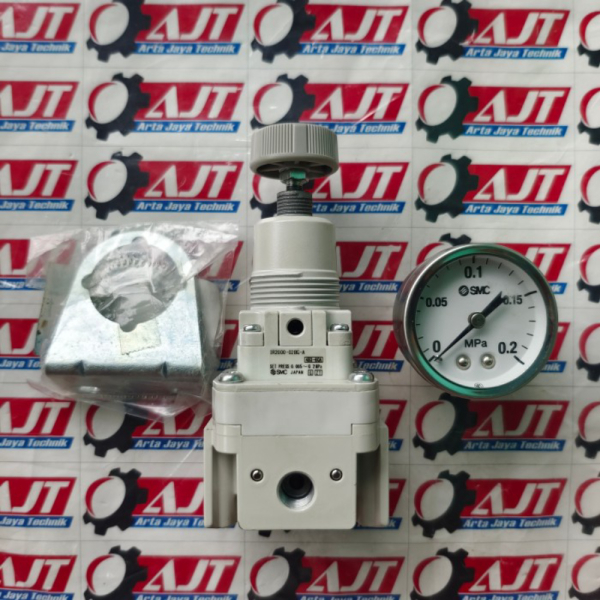 Jual Precision Regulator Pneumatic IR2000-02BG-A SMC Diskon | Shopee Indonesia
