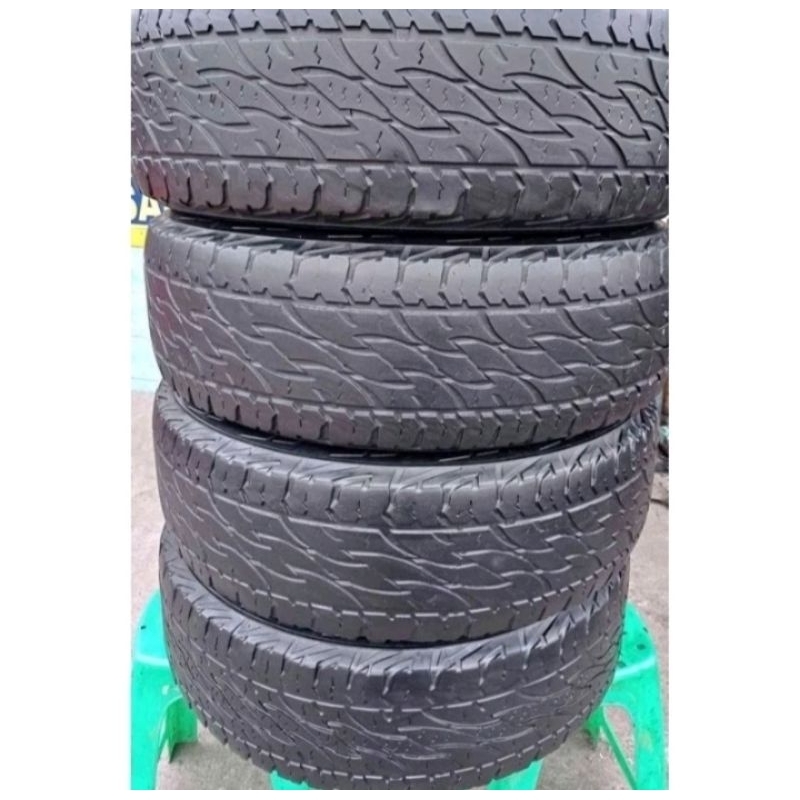 Jual Ban Mobil Ring 17 Copotan Ukuran 265/65 R17 Merek Bridgestone ...