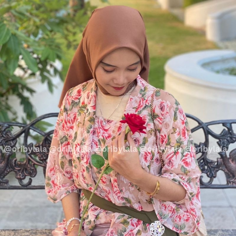 Jual Kutubaru Floral Sifon Kebaya Bunga Chiffon Laheyla Oribylala ...