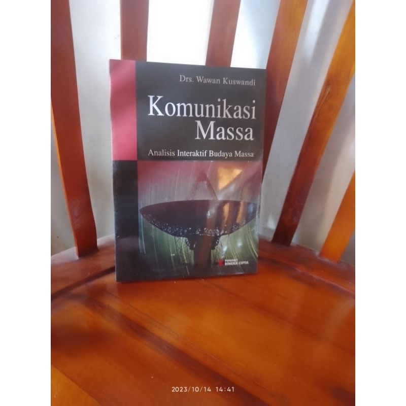 Jual Buku KOMUNIKASI MASSA Analisis Interaktif Budaya Massa Oleh Drs ...