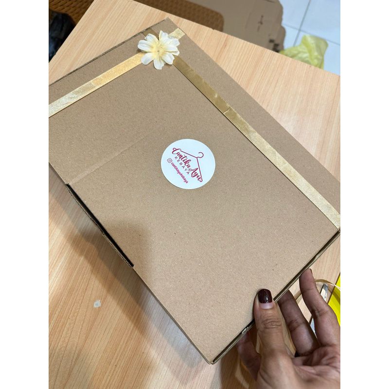 Jual GOSEND / GRAB PAPER BAG atau GIFT BOX | Shopee Indonesia