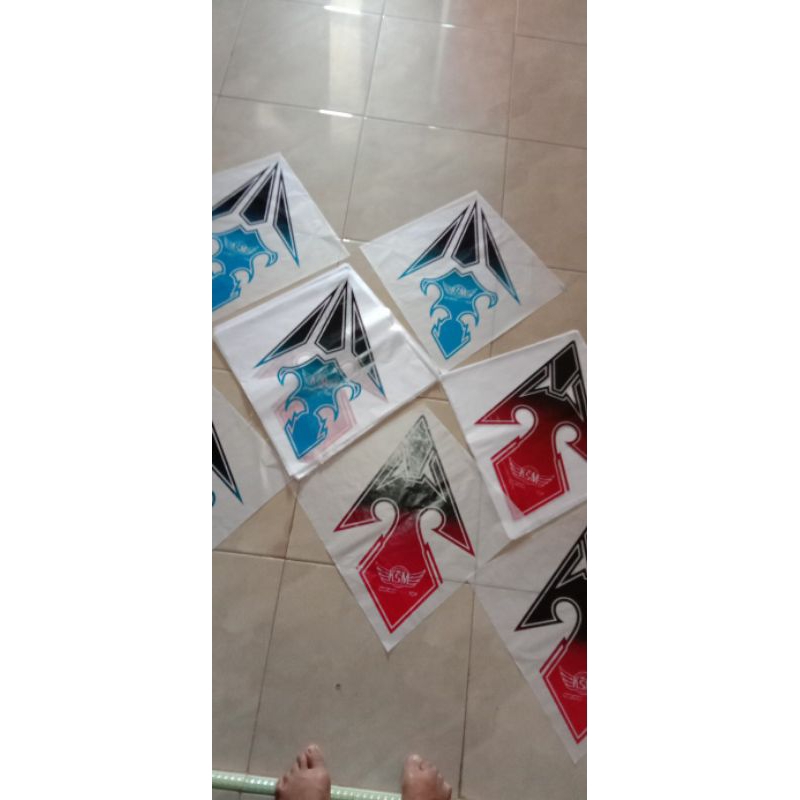 Jual kertas layangan sablon gradasi (kertas aja), dapat 100 lembar ...
