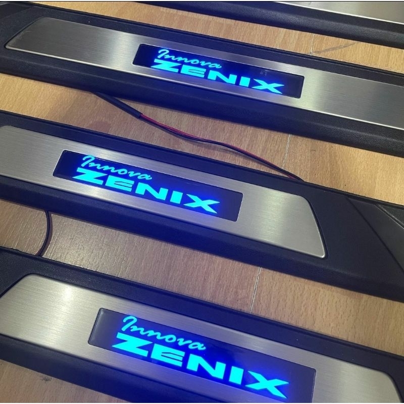 Jual LED Nyala Biru sillplate INNOVA ZENIX | Shopee Indonesia