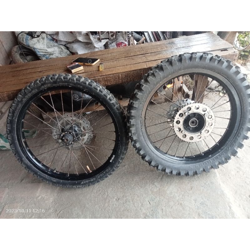 Jual velg set 18 21 klx komplet set ban stopper | Shopee Indonesia
