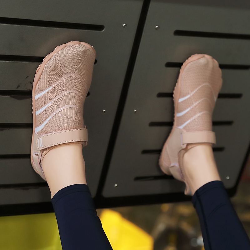 Jual Sepatu Poundfit Senam Wanita Dan Pria Sepatu Hiking Pantai Sepatu ...