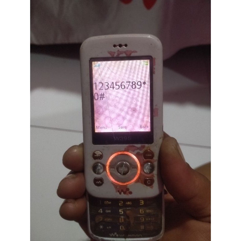 Jual Sony Ericsson W295 walkman sliding nyala normal hp jadul hp unik hp langka hp imut minus ...