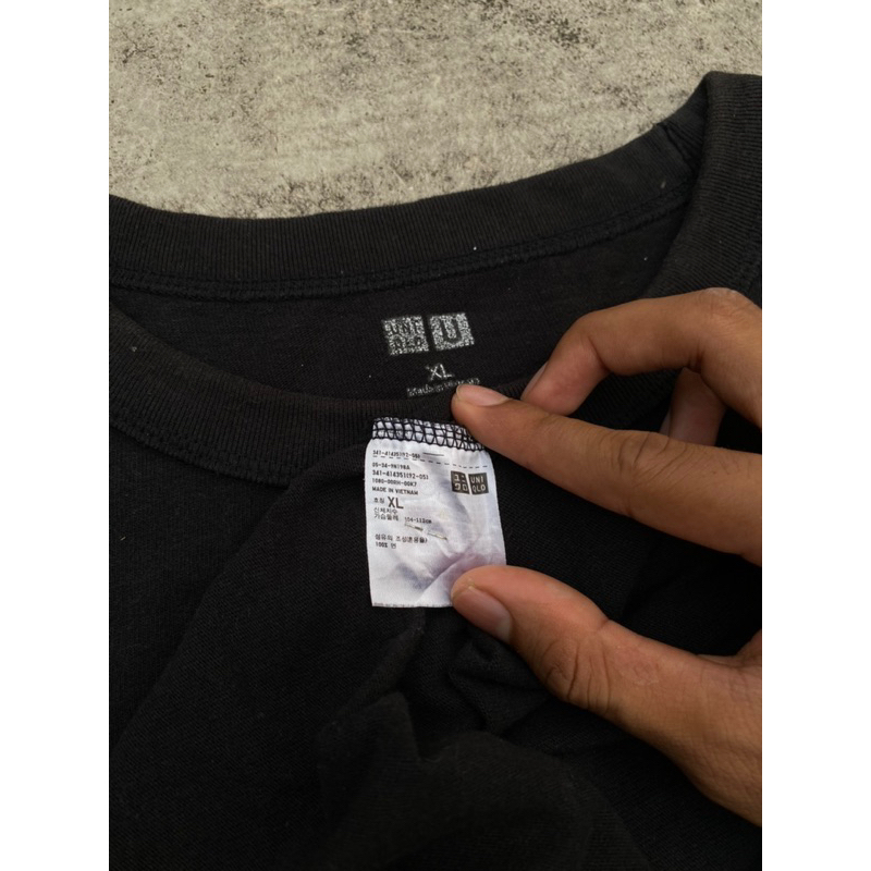 Jual kaos uniqlo XL | Shopee Indonesia