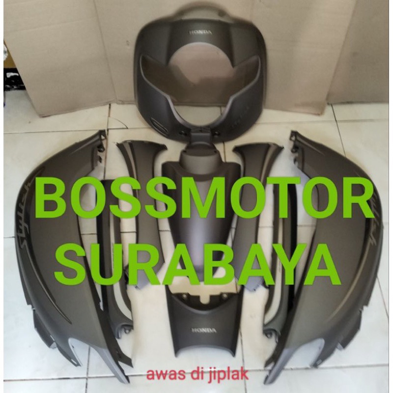 Jual Body scoopy 2018 cover full set body halus honda scoopy donat ...