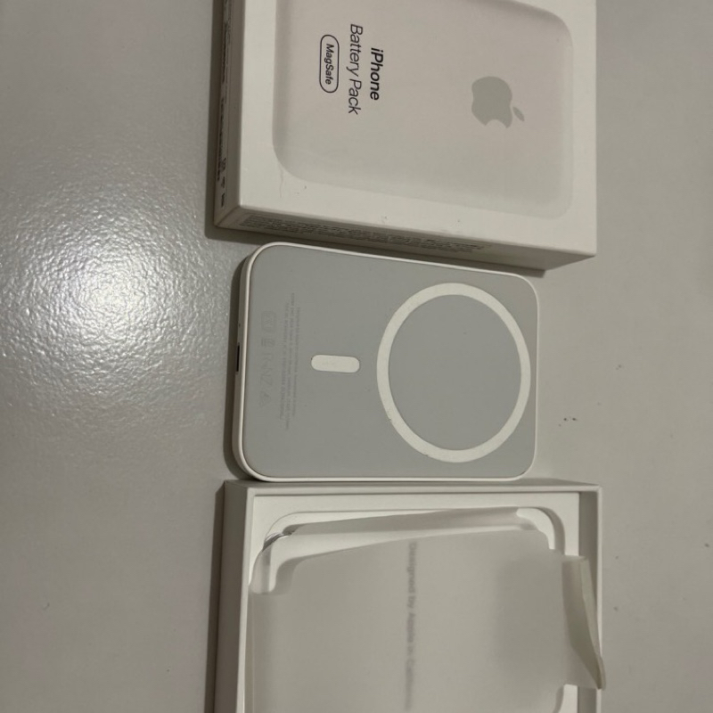 Jual Magsafe battery pack Original Ibox | Shopee Indonesia
