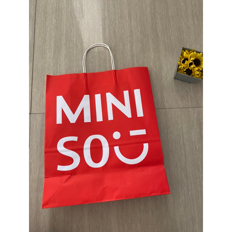 Jual Paperbag Miniso Red (Medium) | Shopee Indonesia