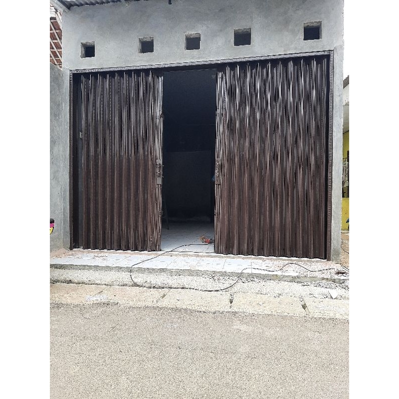 Jual Roling door folding gate besi galplum berkualitas harga permter ...