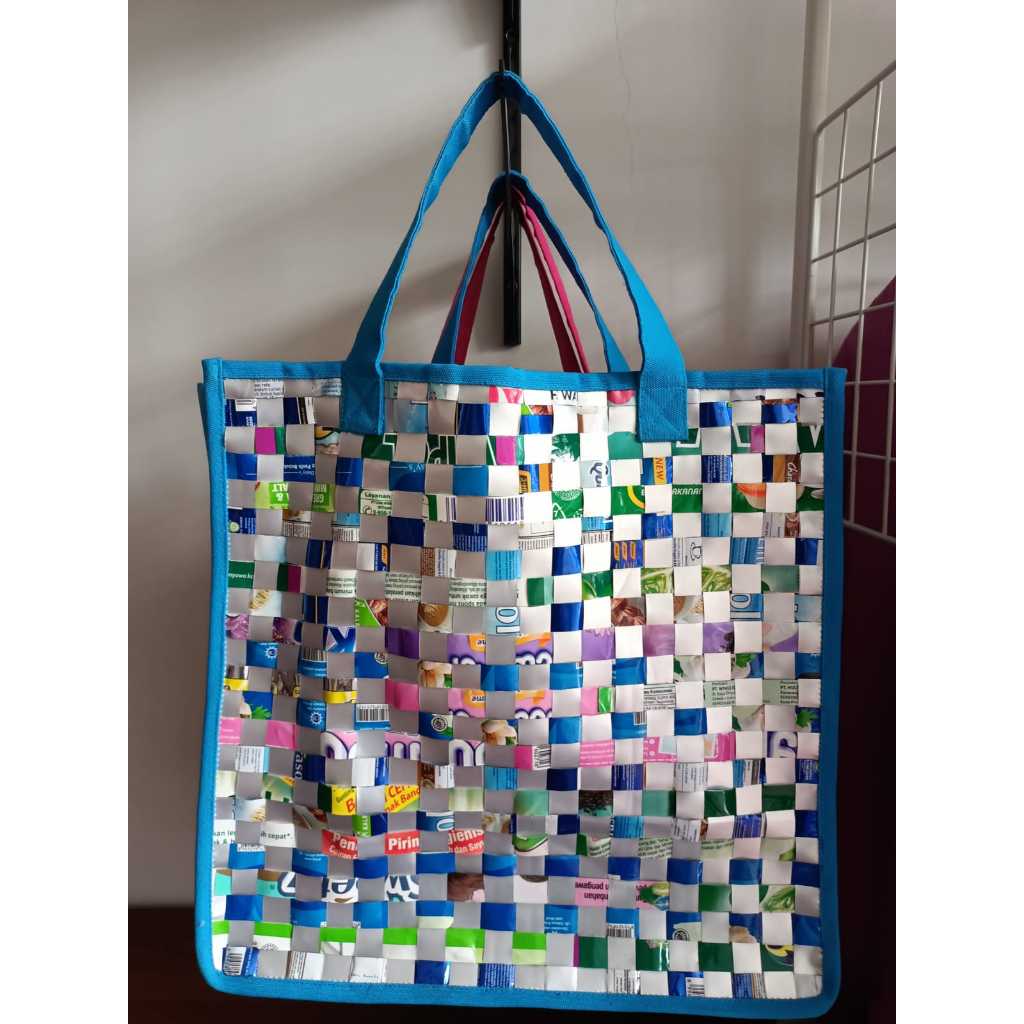 Jual Shopping Bag Biru - House Of Inang - Tas Upcycle / Ecobag / Tas ...