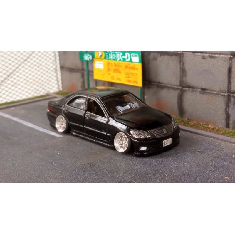 Jual Custom Tomica toyota crown bippu style | Shopee Indonesia