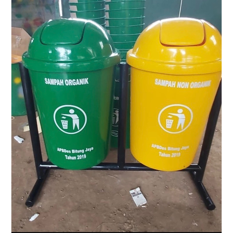 Jual tempat sampah 2 pilah kapasitas 80 litter, tempat sampah 2in1 ... Jual tempat sampah 2 pilah kapasitas 80 litter, tempat sampah 2in1 ...