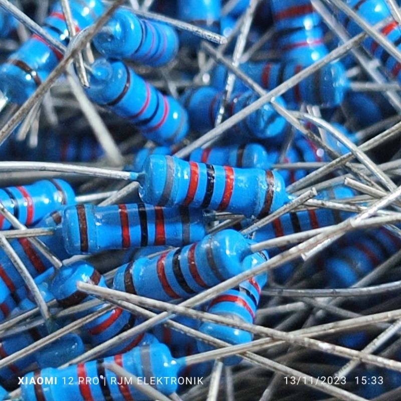 Jual 10 pcs resistor 82k 1% 1/2 watt | Shopee Indonesia