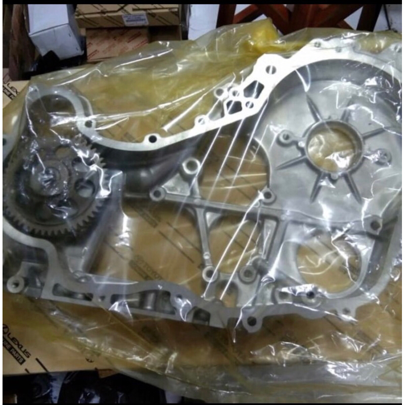 Jual pompa oli innova hilux diesel 2kd fortuner (original) ASLI Gress ...